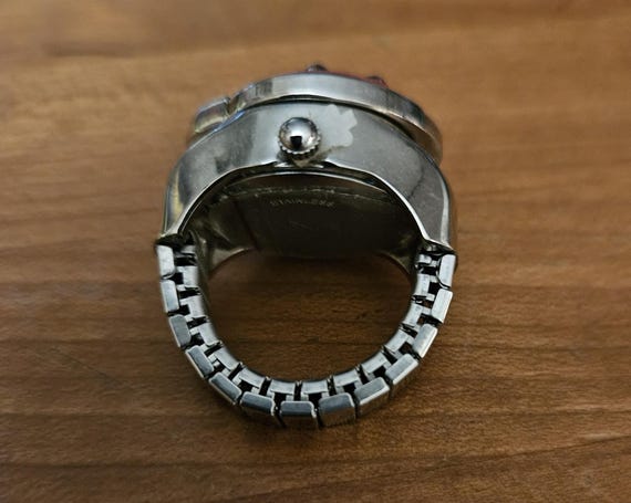 1980s Ladies LadyBug Ring Finger Watch Expandable Ban… - Gem