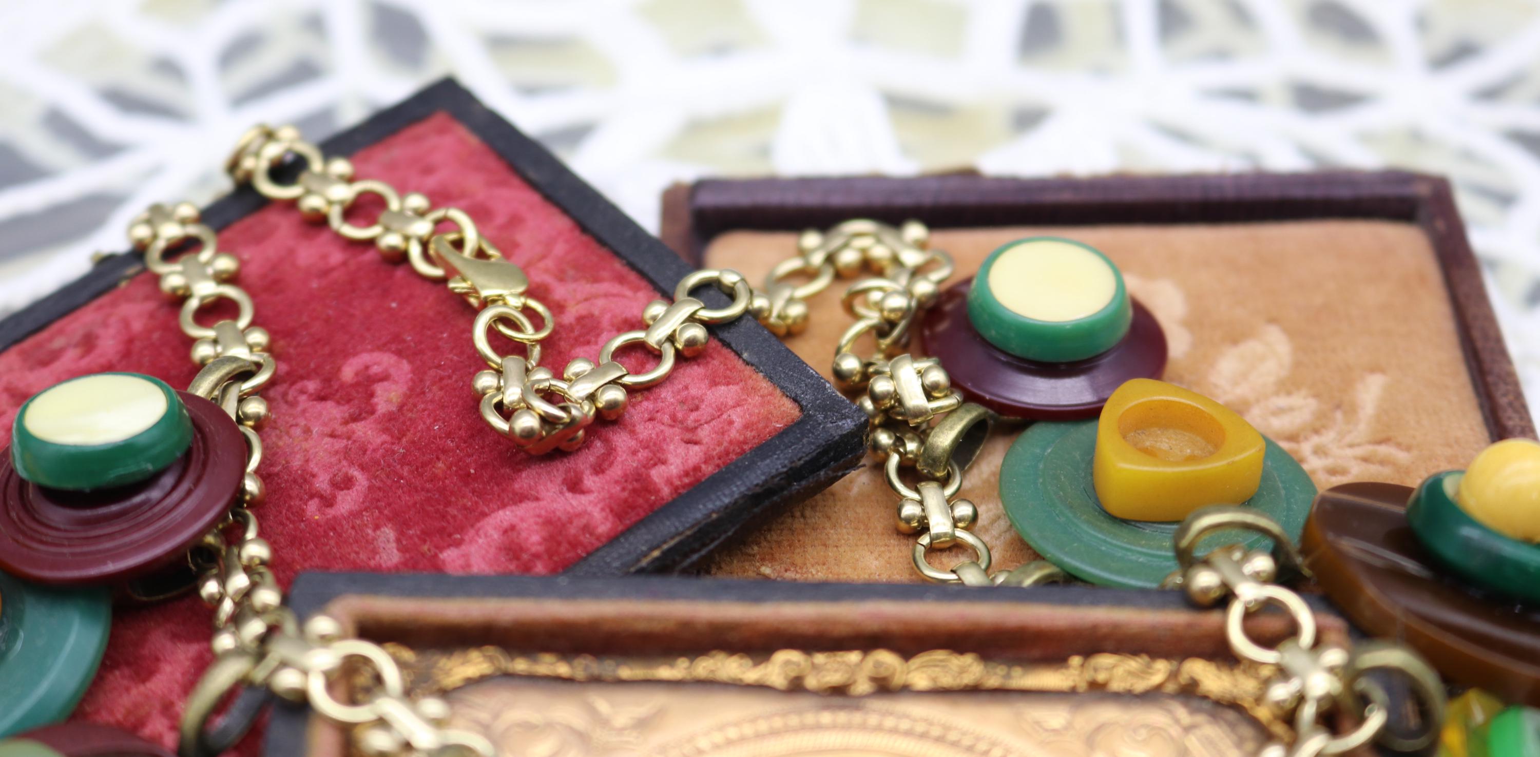 Vintage Bakelite Button Necklace: Chunky Statement Jewelry - Etsy