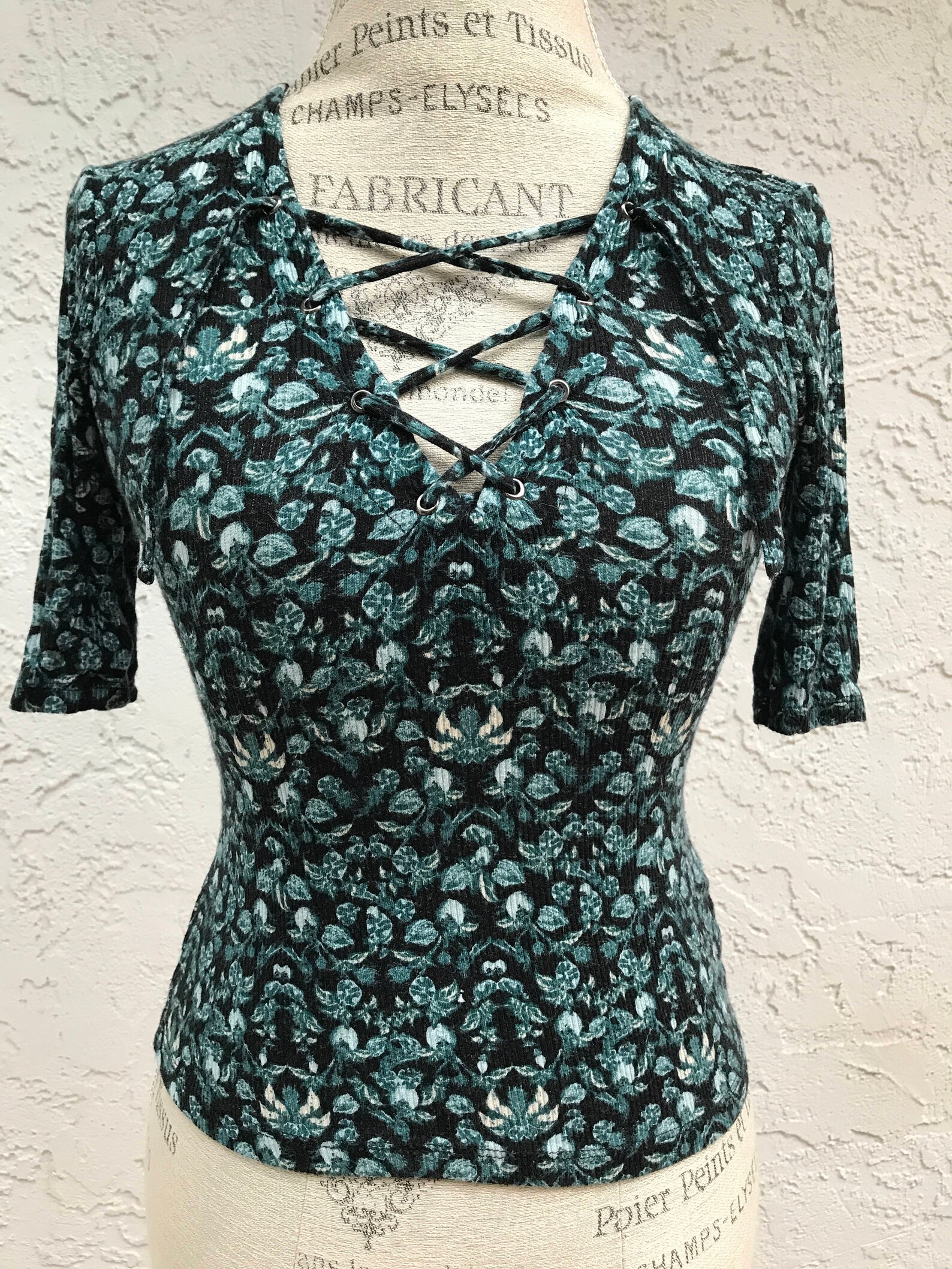 Top floral turquesa oscuro edgy - Etsy España