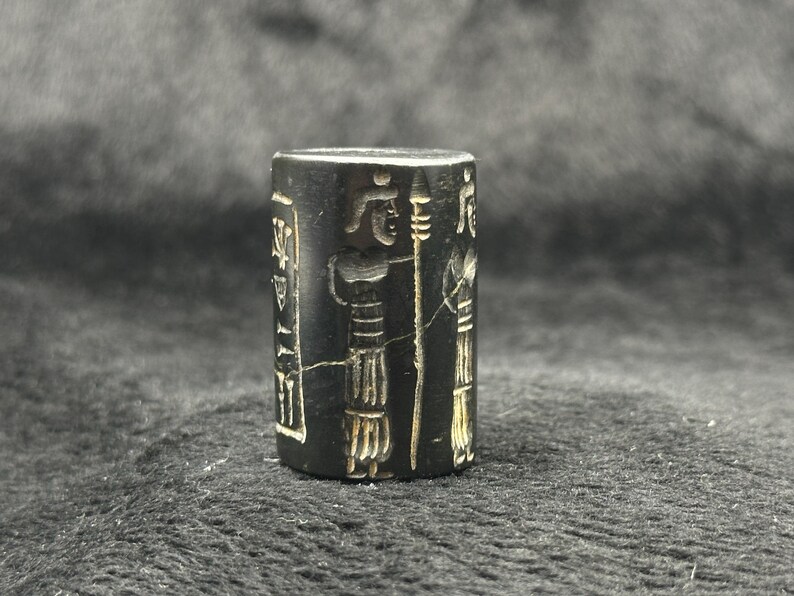 Sumerian Ancient Cylinder Seal Stamp Bead Jade Stone Babylon Intaglio ...