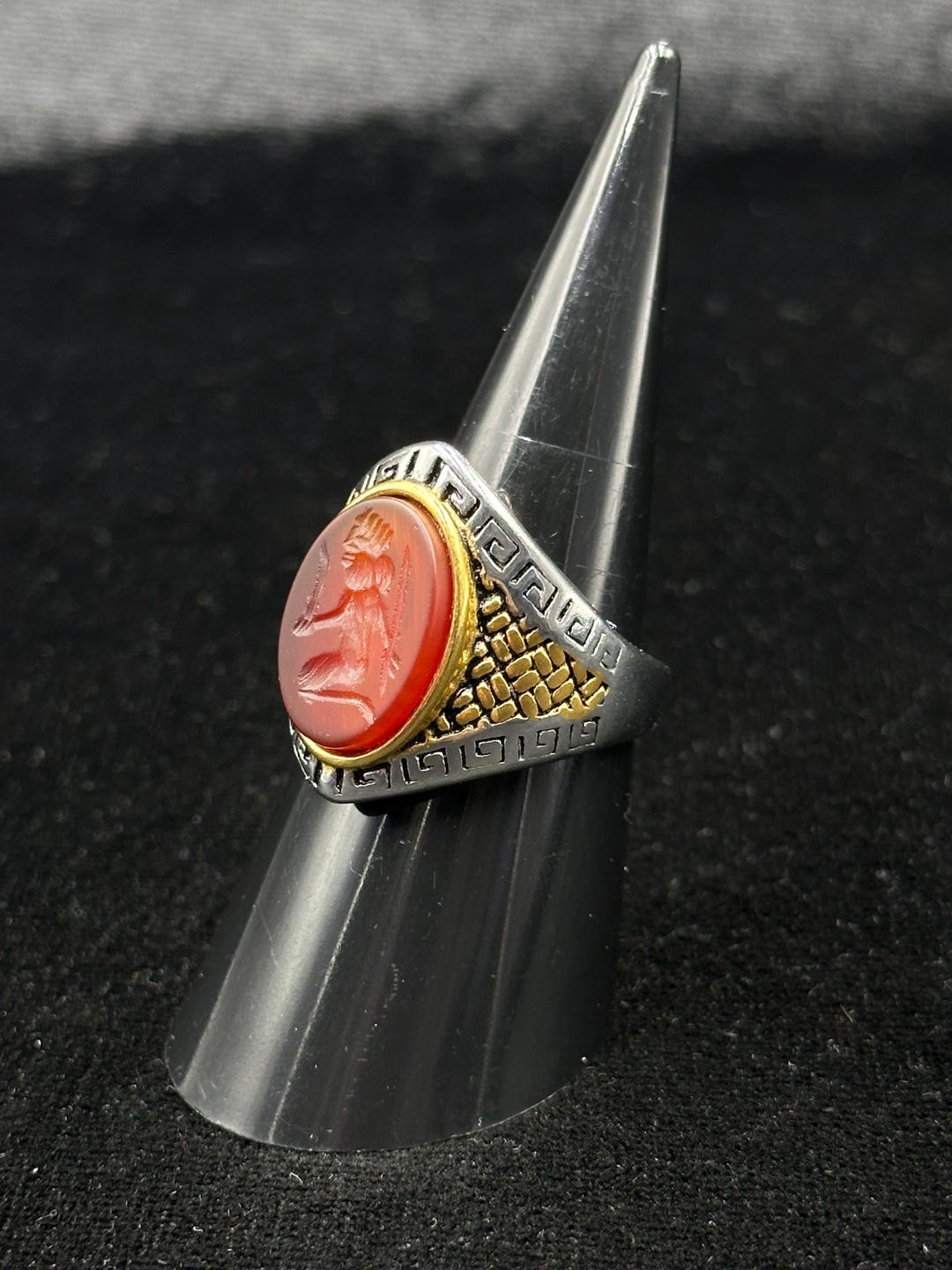 Rare Beautiful Silver and Gold Plated Ring With Old King Intaglio ...