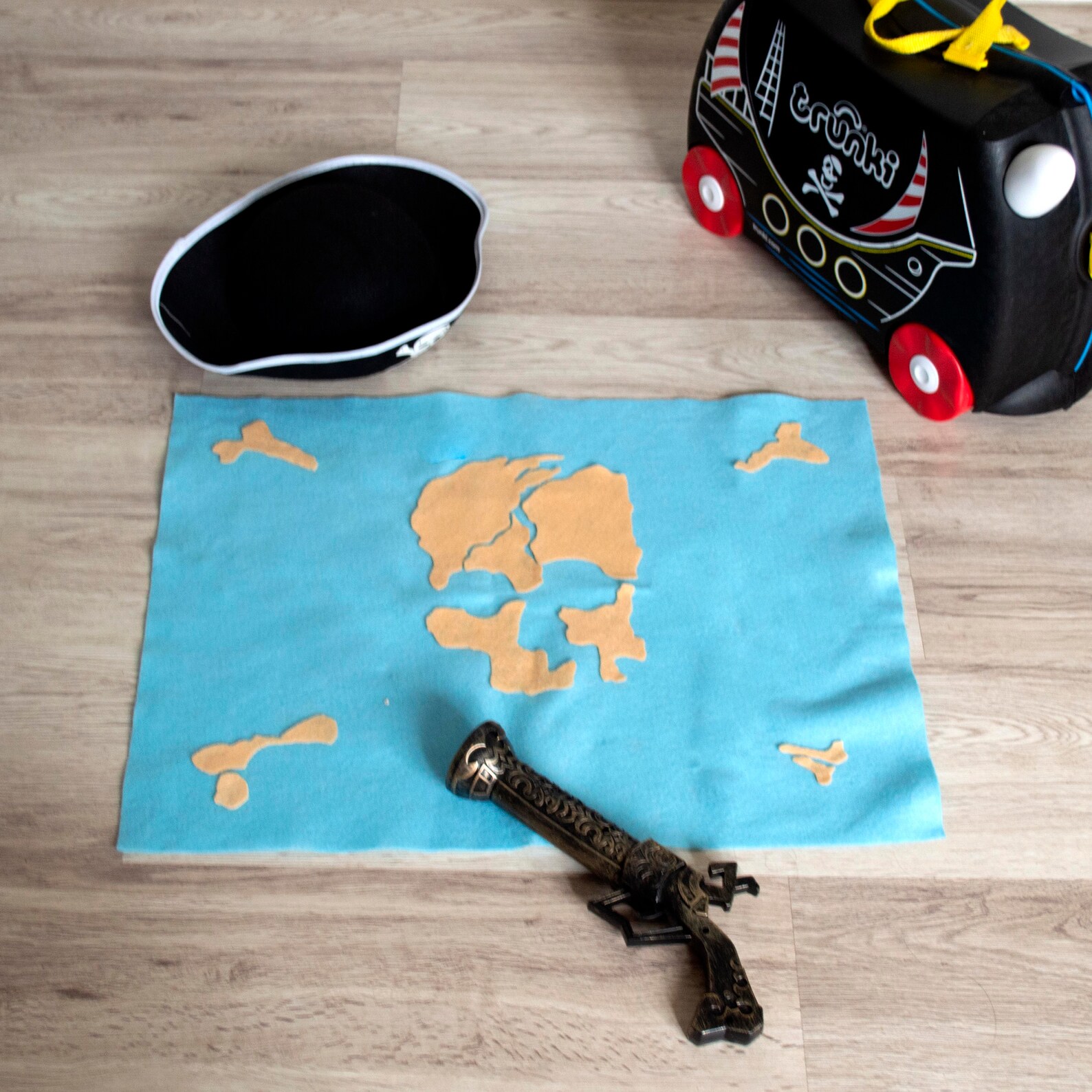 Pirate Treasure Map Felt Play Mat, Dramatic Play Toys for Children ...