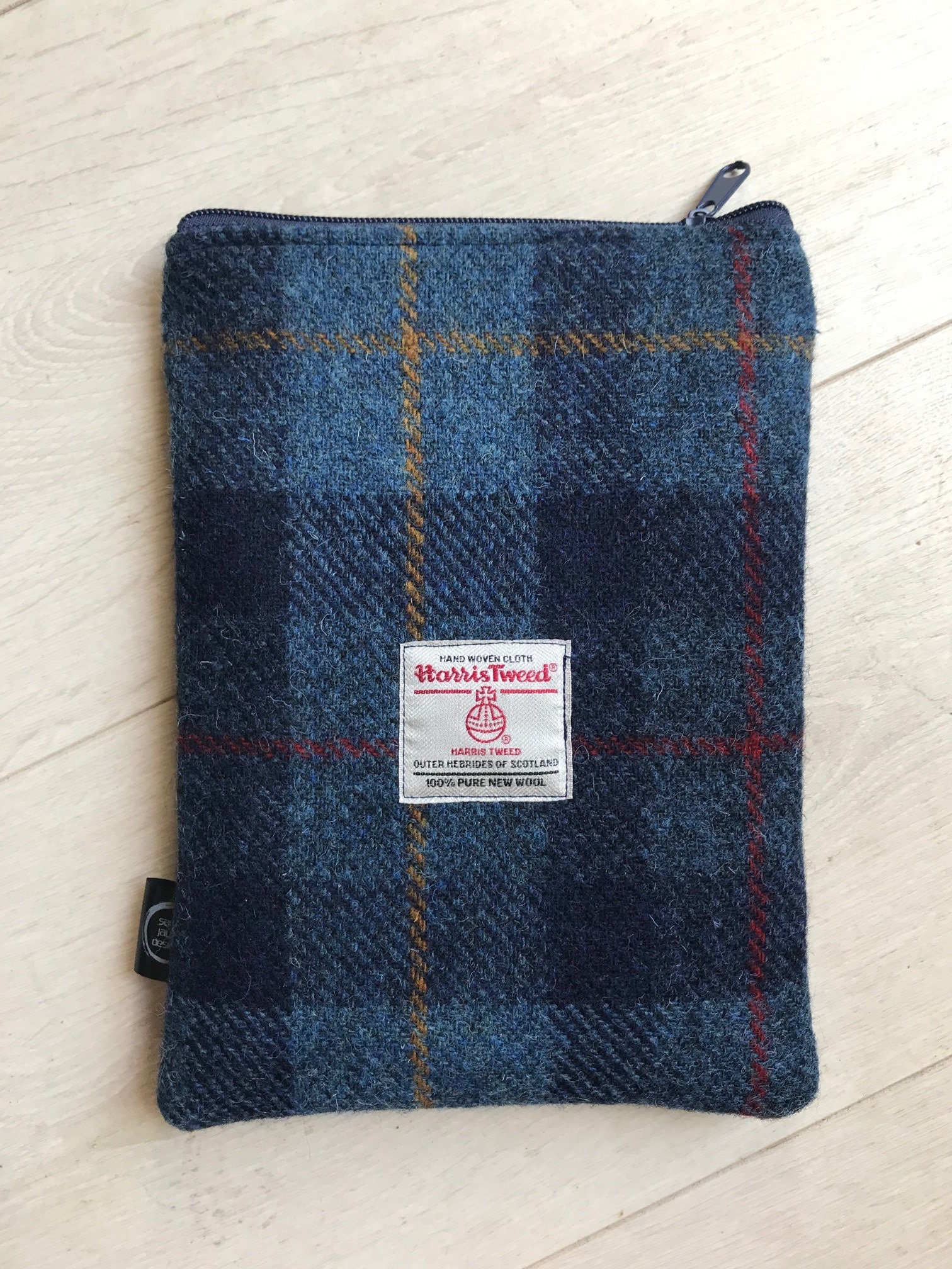 Harris Tweed® Book Sleeve With Zip Closure 18 Different | Etsy
