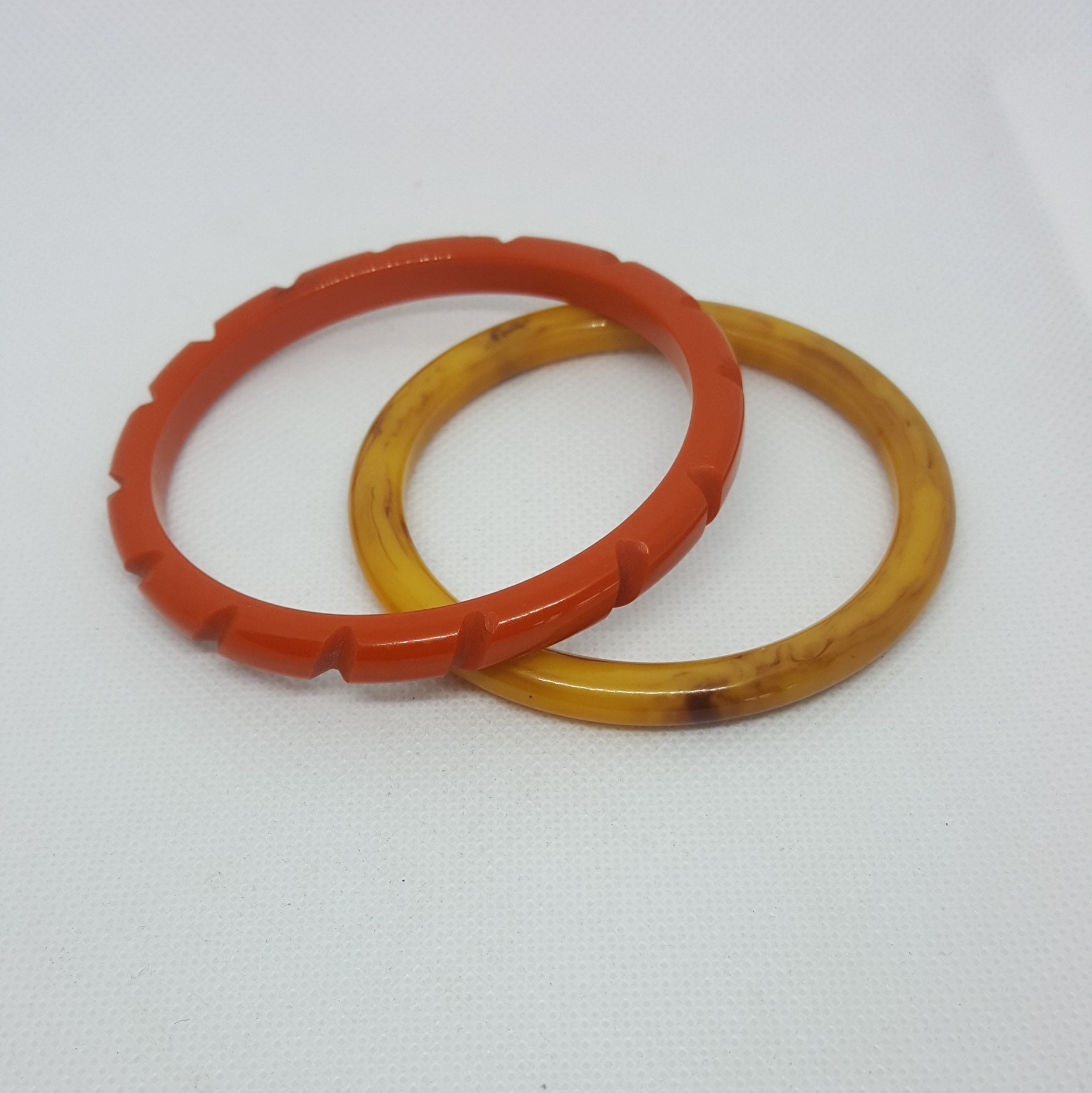 Pair of 40's Bakelite Bangles - Etsy