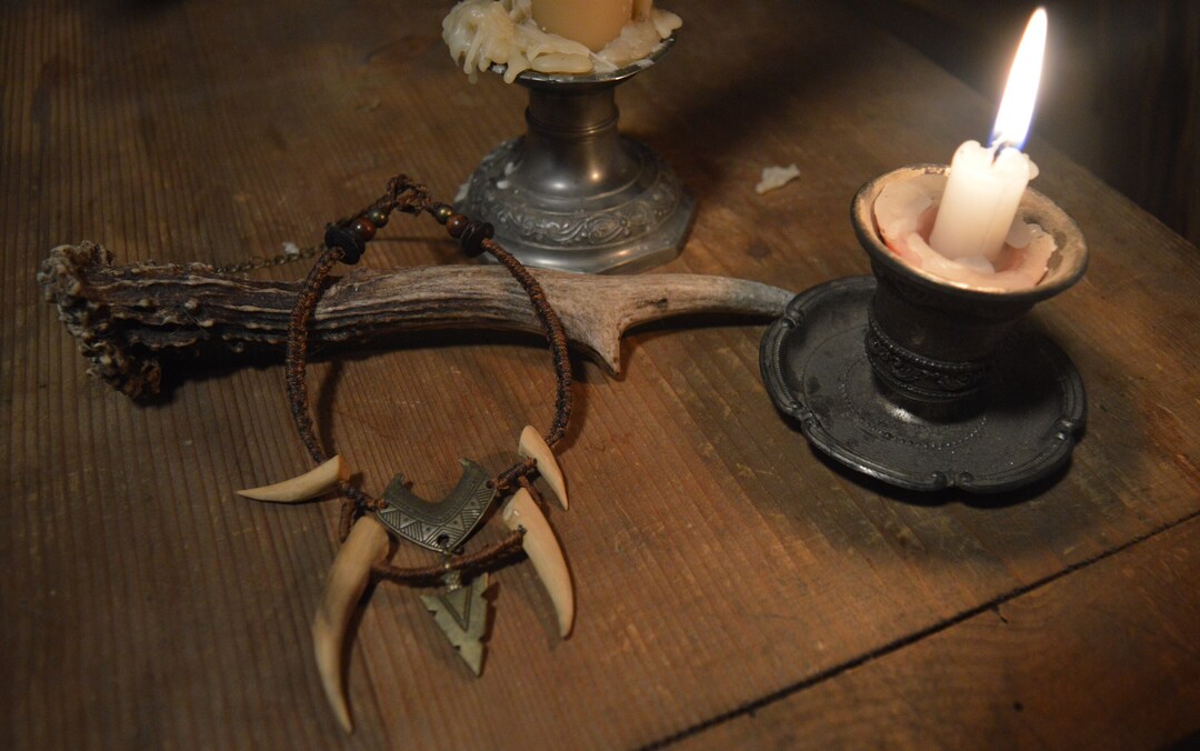 Hamazan. Macramé Necklace and Boxwood Teeth - Etsy