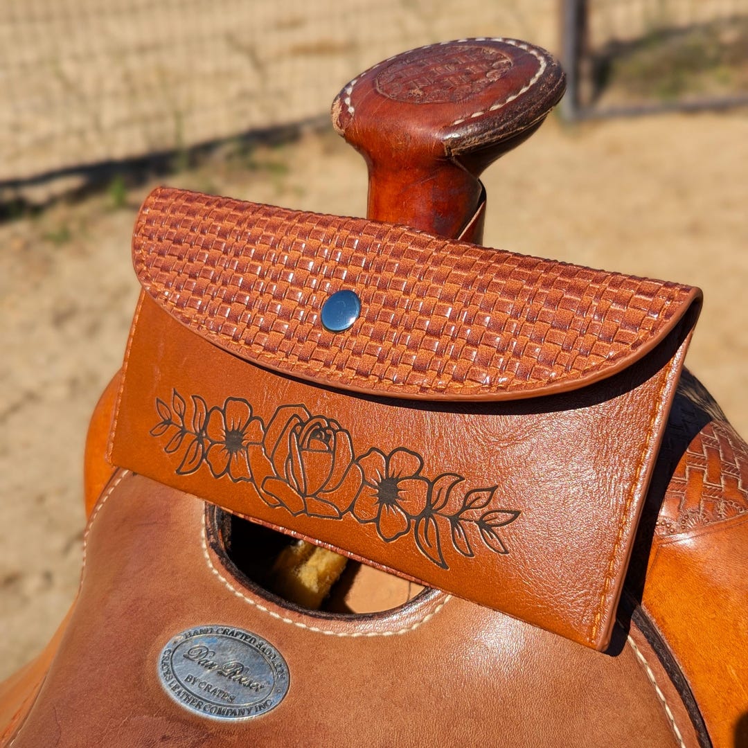 Saddle Phone Holder – Secure Trail Riding Pouch for Western Saddles ...