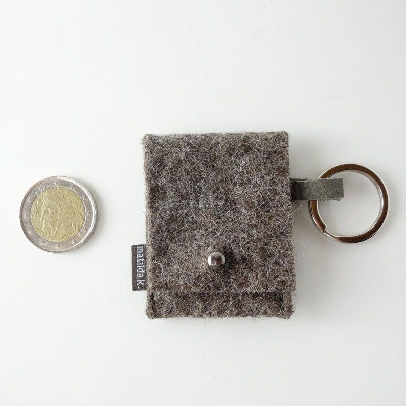 Minimalist Keychain Made of Organic Wool Felt and Organic Leather With ...