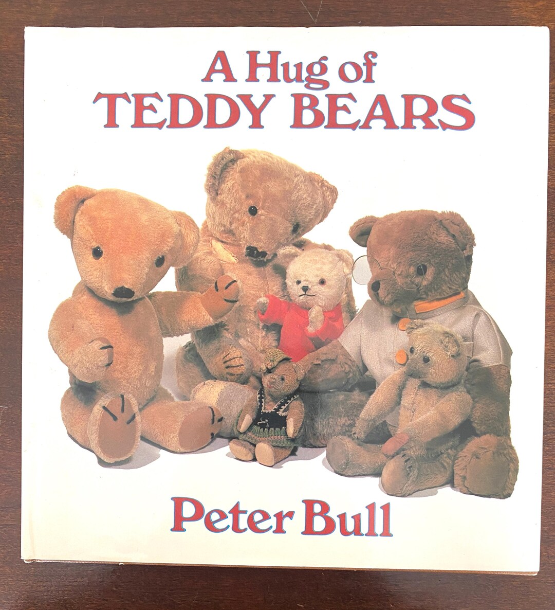 A Hug of Teddy Bears HC Book by Peter Bull Vintage 1984 History Steiff ...