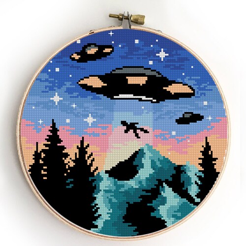 UFO Cross Stitch Pattern Easy Counted Cross Stitch Pattern - Etsy