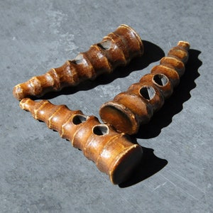 FREE First Class Shipping, Real Bone Toggle Button With Ridges, 2 Hole ...