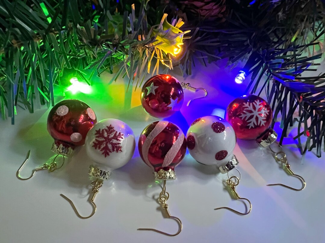 Christmas Ornament Earrings: Christmas Baubles Festive - Etsy