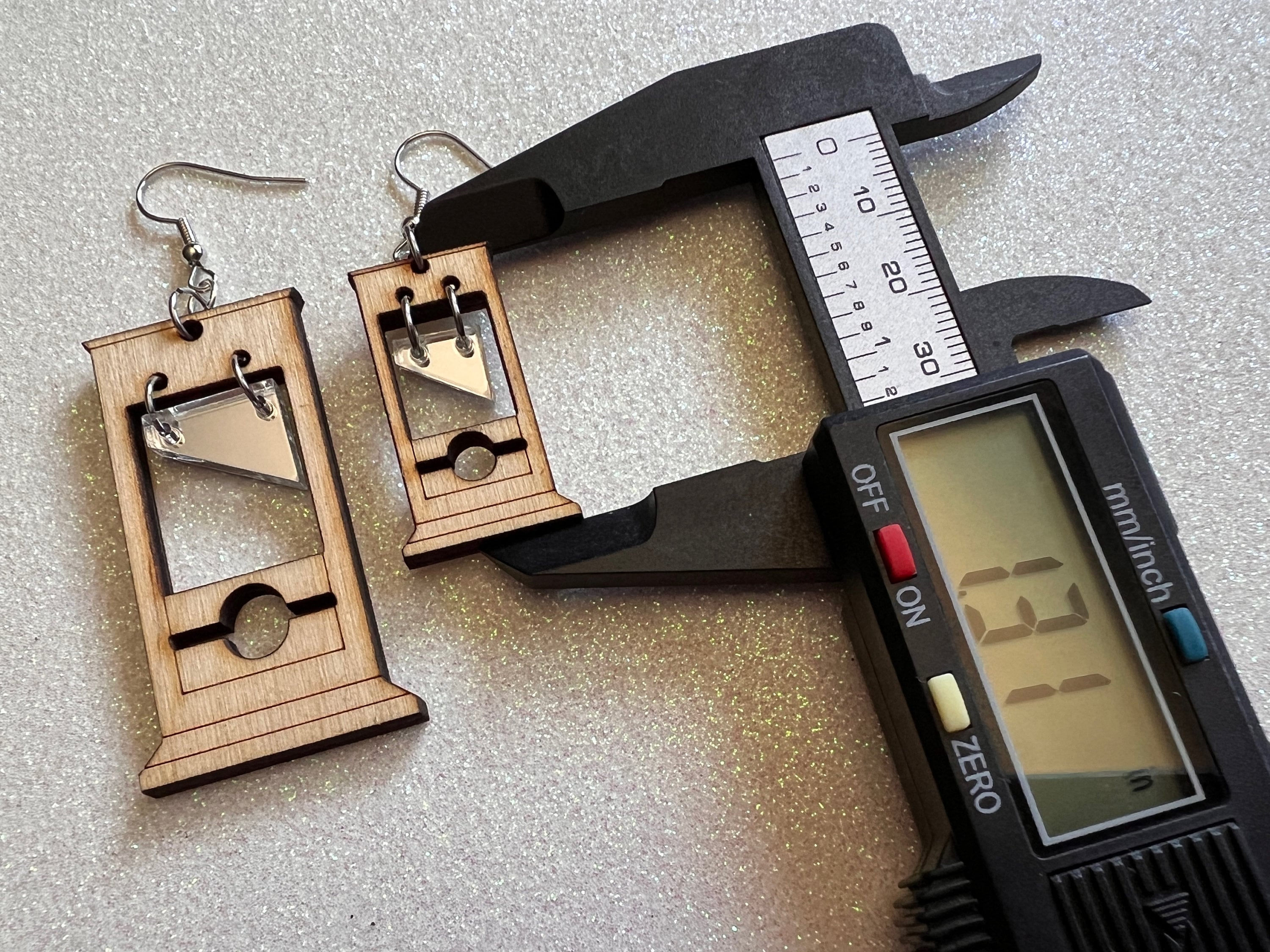 Guillotine Earrings: Halloween Scary Horror Execution - Etsy