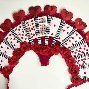 Made to Order Queen of Hearts Collar - Etsy