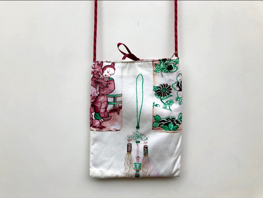 The Essential Over the Shoulder, Worn on the Shoulder, FABRICS FROM ...