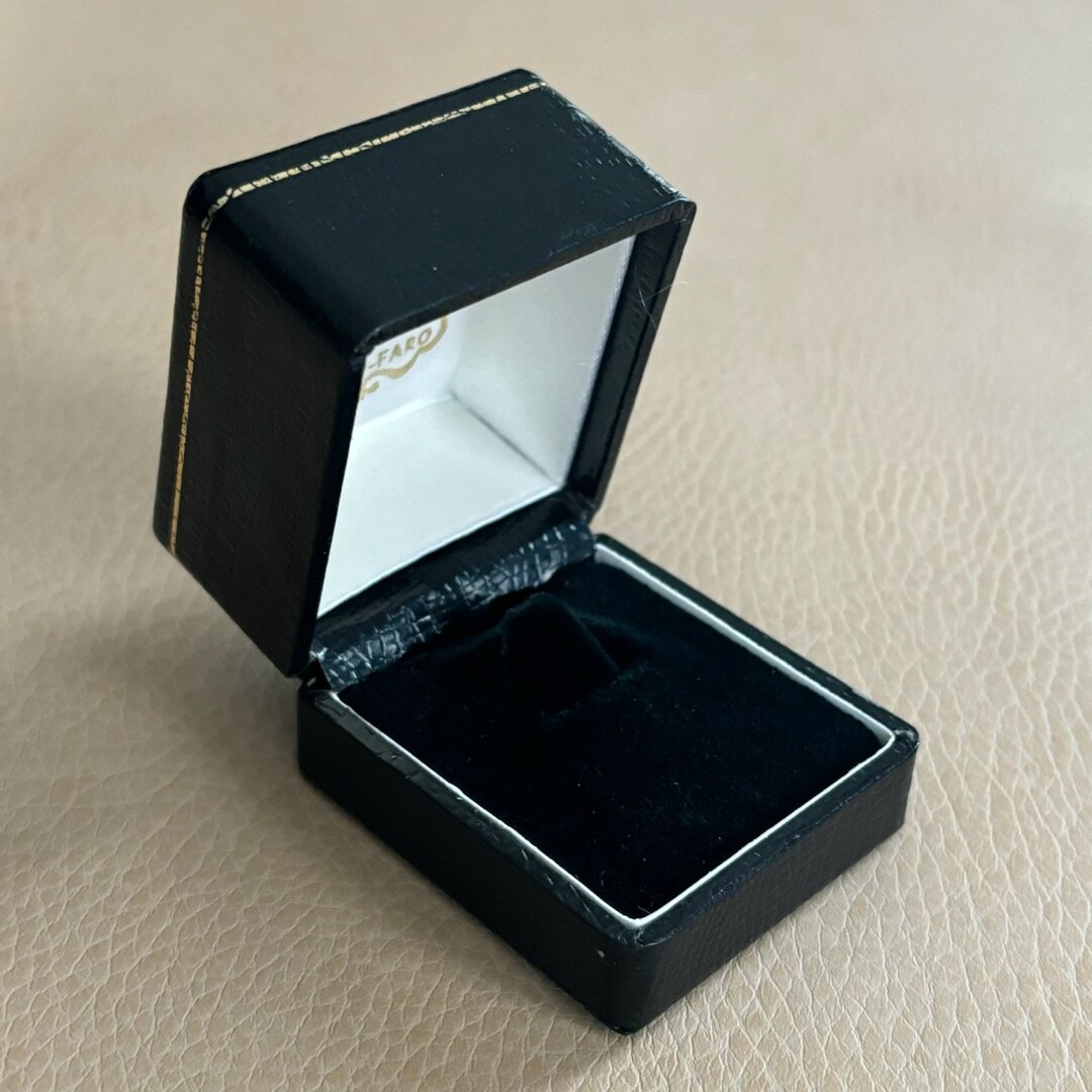 VINTAGE RETRO RINGBOX | 1950S 1960s Ring Box | Beautiful Design | Black ...