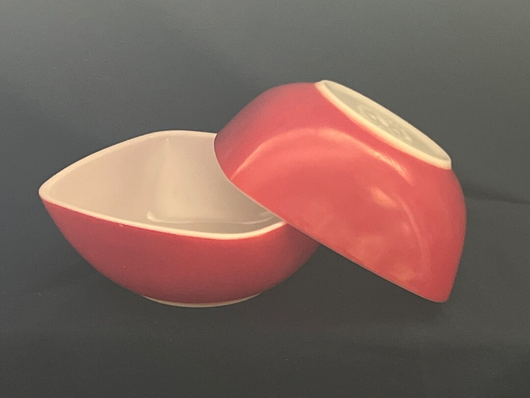 Pyrex 410 Red Square Hostess 12 Oz Snack Ramekin Bowls White Milk Glass ...