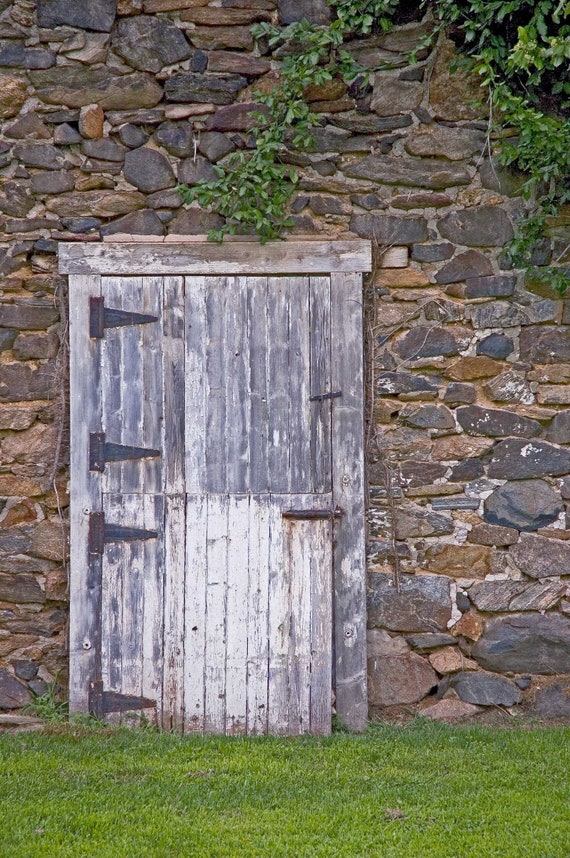 Old Barn Door Photograph Picture of a Classic Country Barn | Etsy
