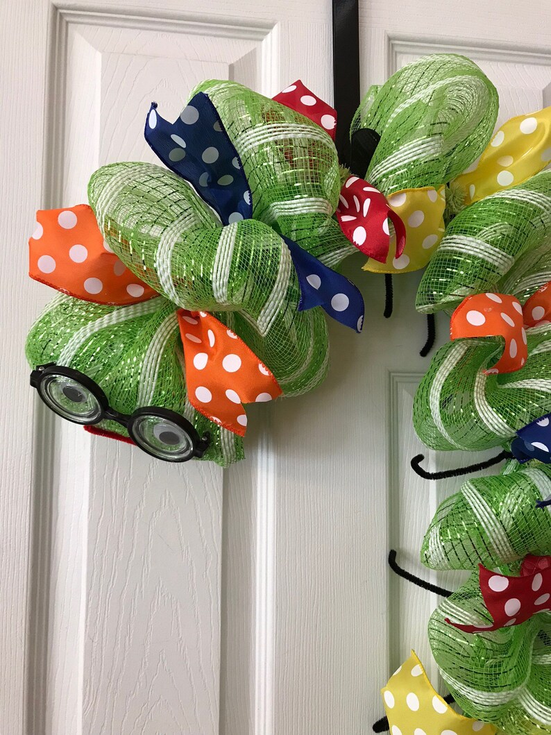 Back to School Bookworm Wreath Teacher Appreciation Back to | Etsy