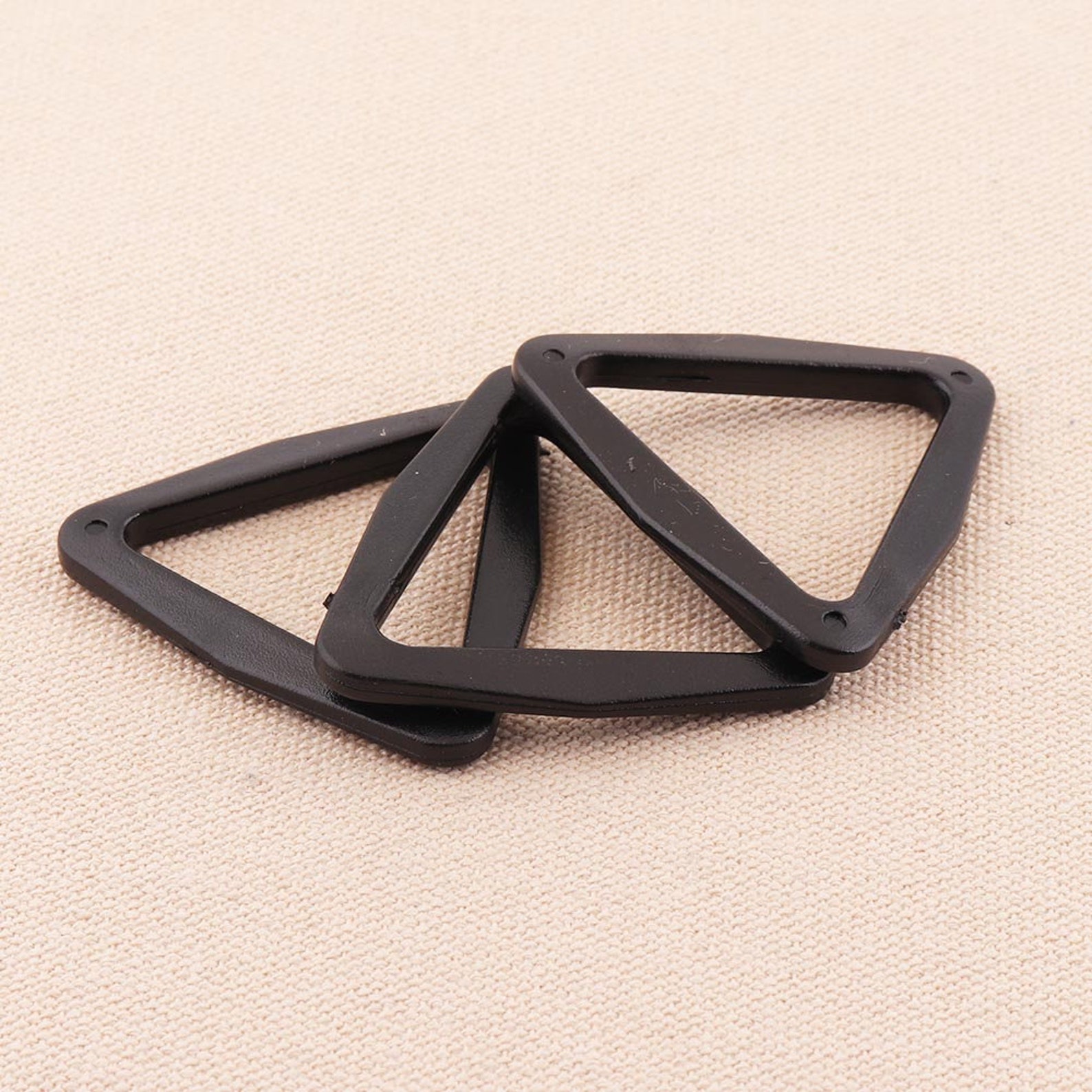 10pcs Black Triangle Plastic Rings 41mm Inner Size Bag Strap Buckle ...