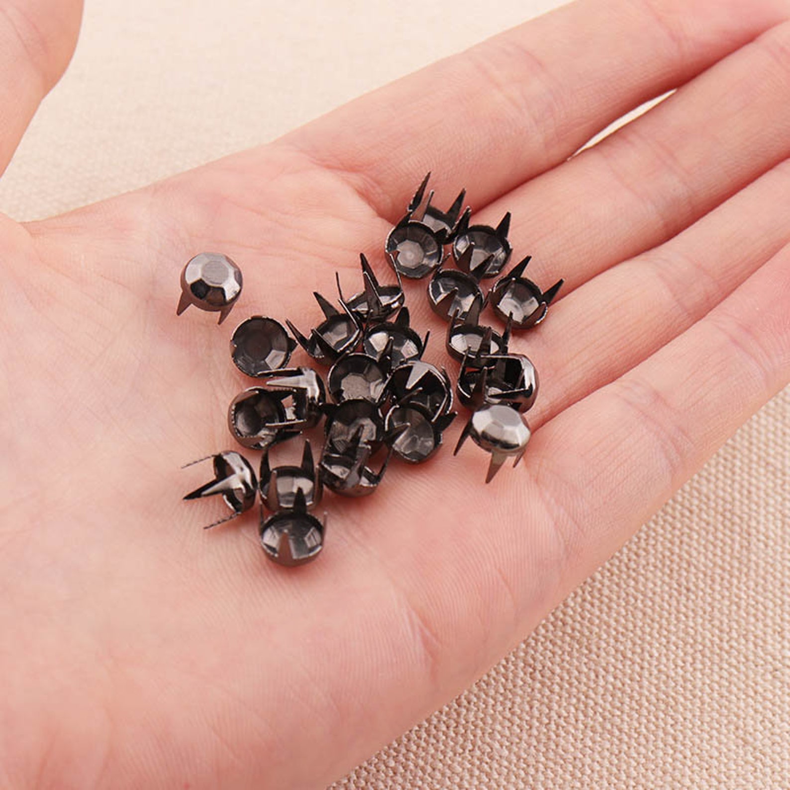 500pcs Round Shape 5mm Claw Stud Prongs Studs 4 Claws Black - Etsy