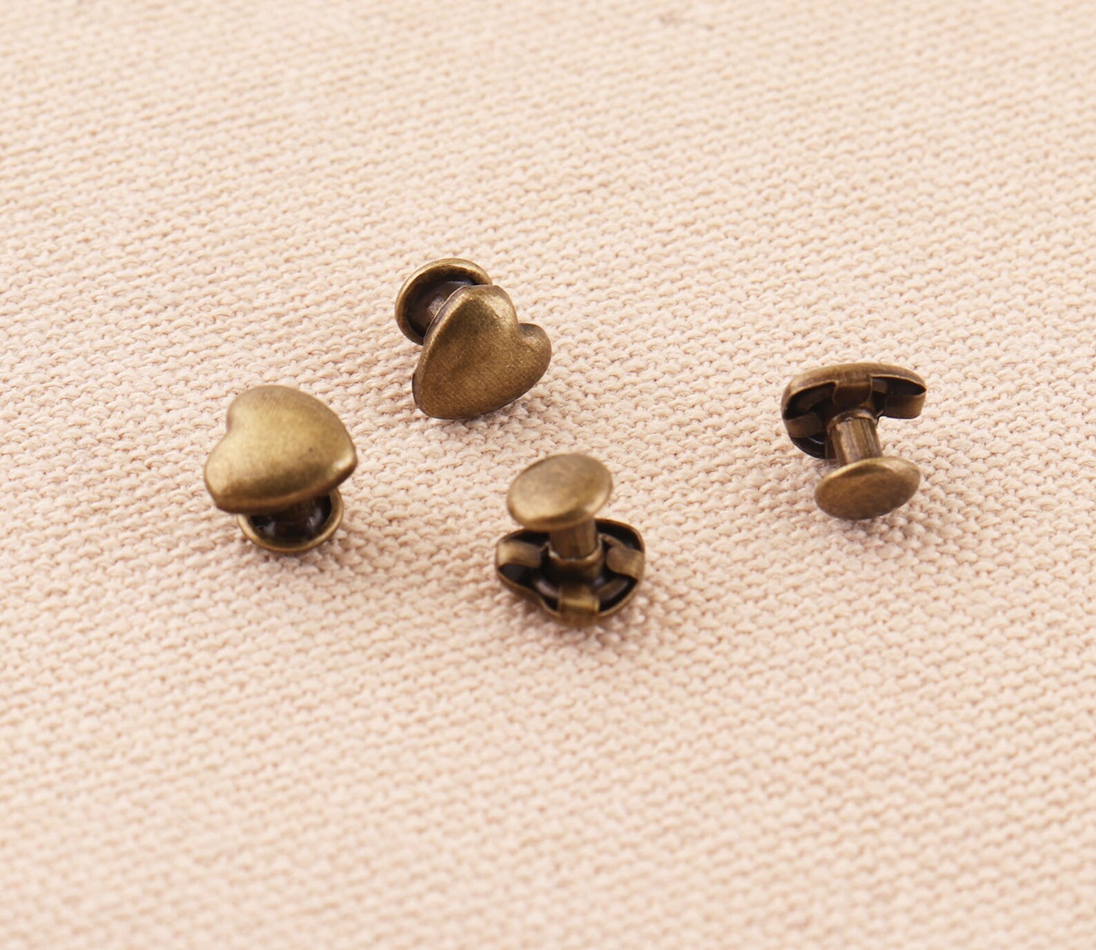 200pcs 8mm Bronze Color Heart Shape Double Cap Rivets Studs Rivets Belt ...