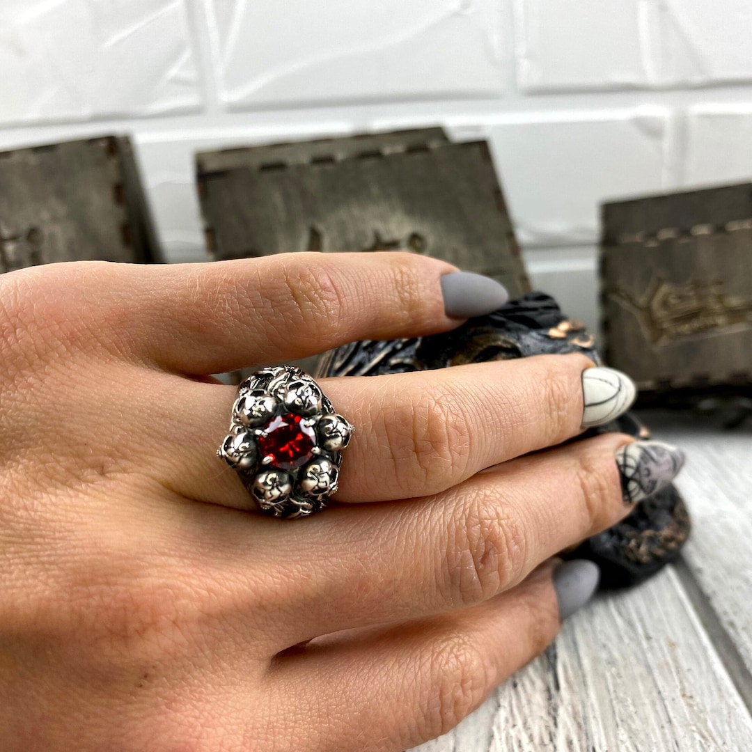 Skull Ring Women's Skull Ring Gothic Skull Jewelry Furious Bonnie Multi ...
