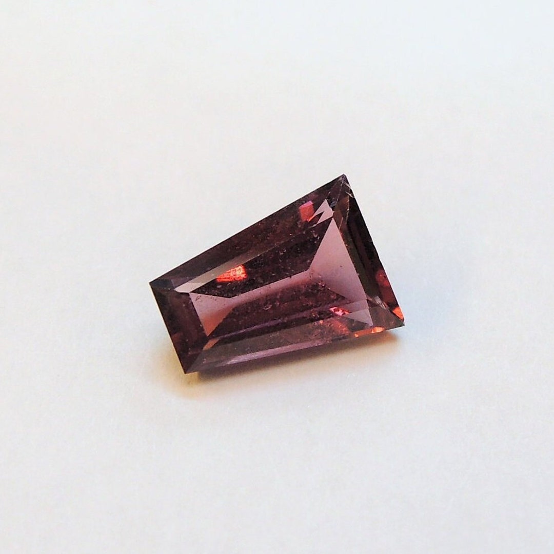 Rhodolite Garnet Trapezoid 7.4x10.0 Mm, This Slightly Purplish Pink Gem ...