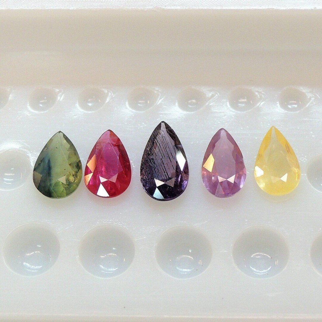 Elongated Pear Shaped Sapphires 4.0x7.0 Mm to 4.4x8.1 Mm, This Lot of ...