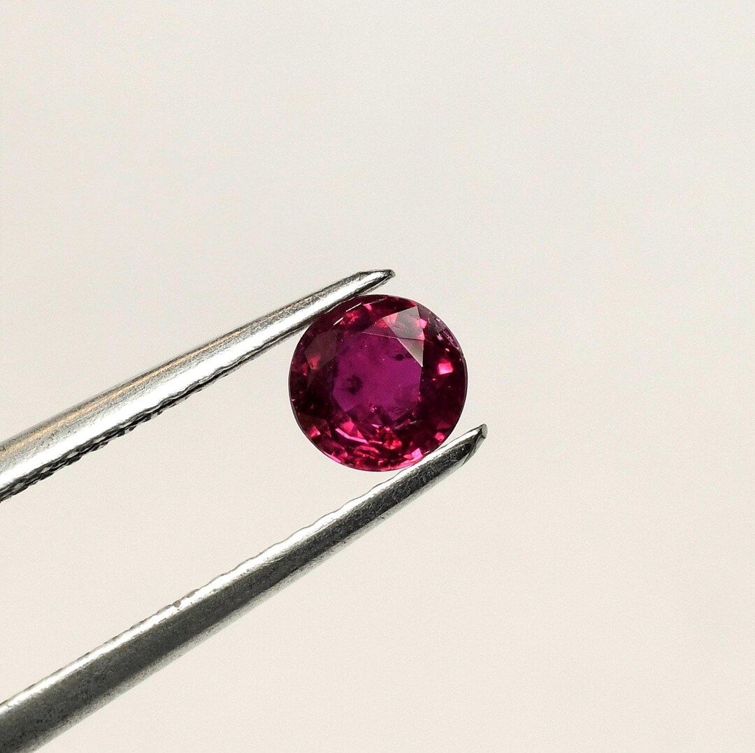 Cardinal Red Ruby 5 Mm Round, This Transparent Corundum From Africa ...