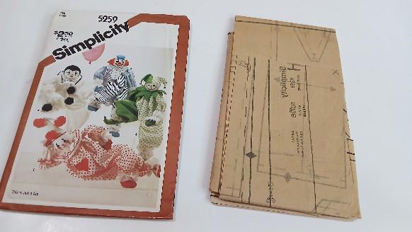 1980s Simplicity Clown Puppet Sewing Pattern Vintage Retro Craft ...