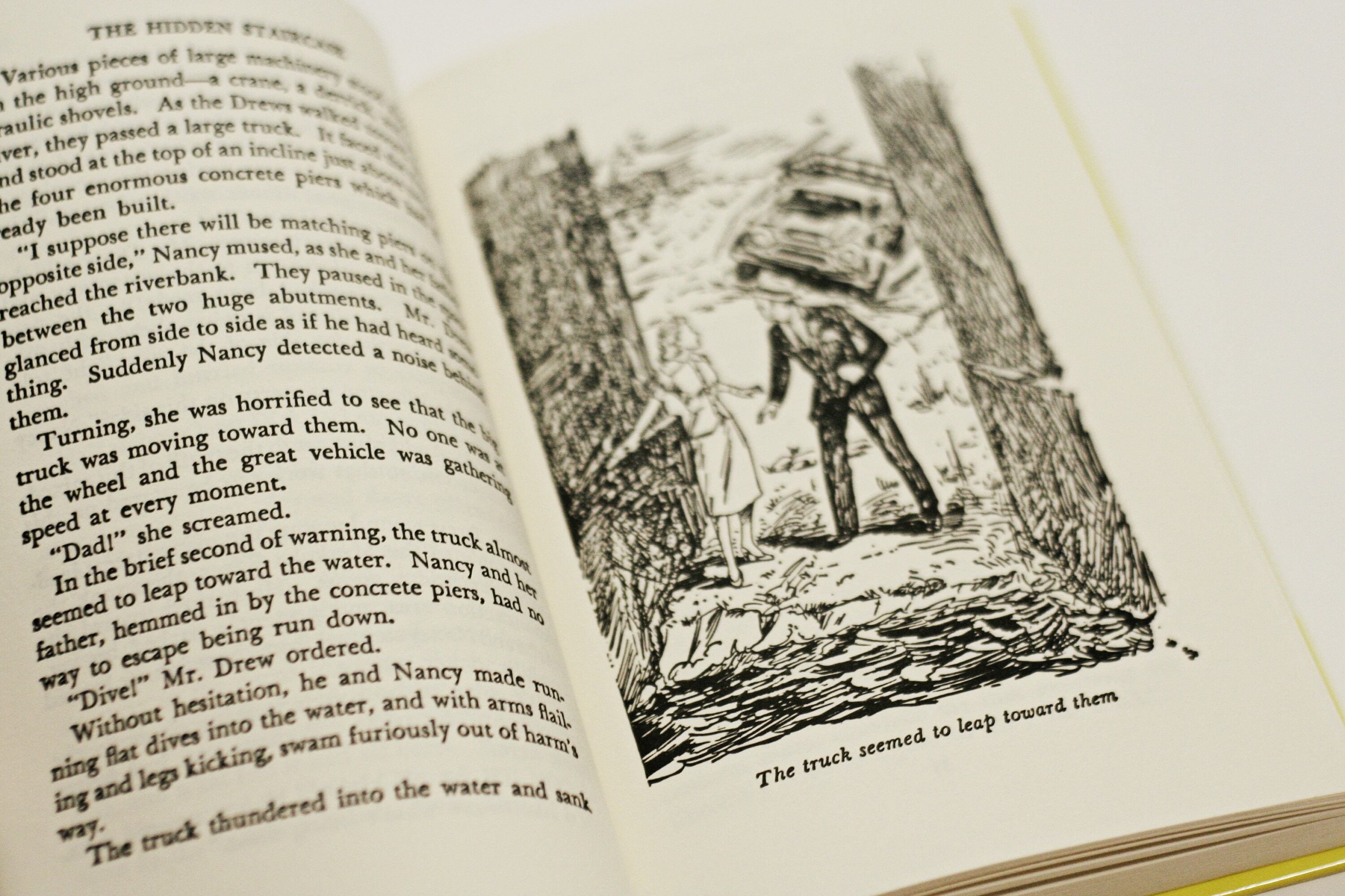 Vintage the Hidden Staircase Nancy Drew Book by Carolyn Keene #2 1980s ...