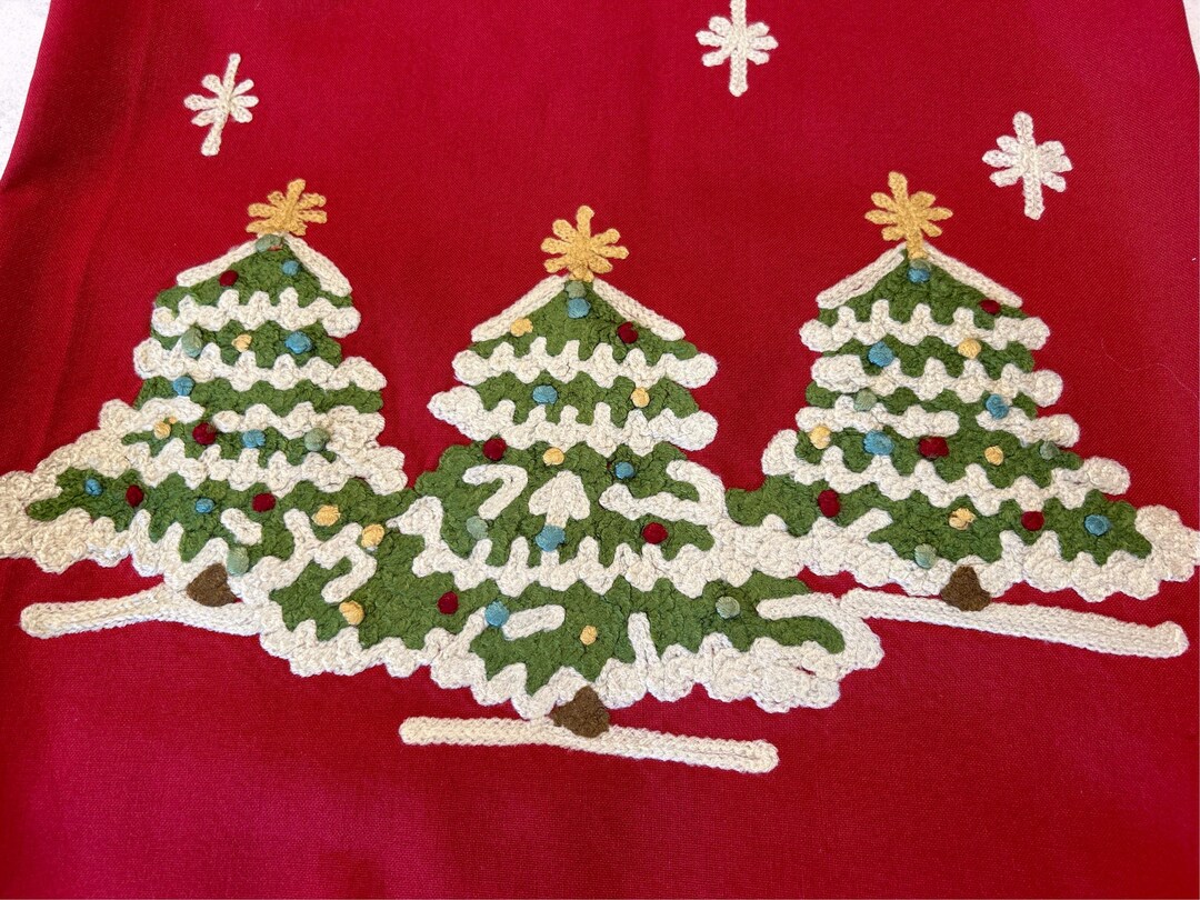 Pottery Barn Christmas Tree, Snow Flake Crewel Work Table Runner ...