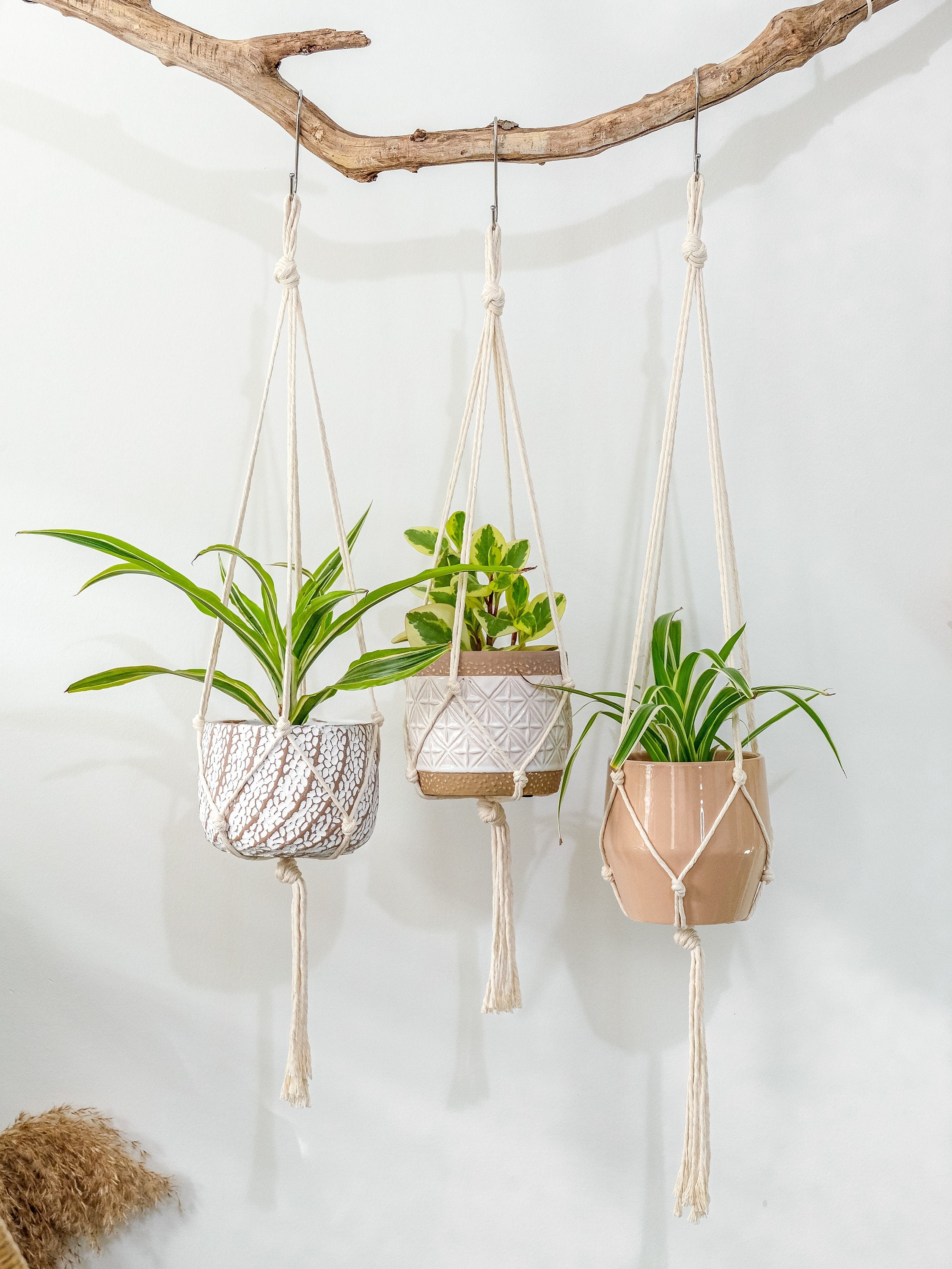 Macrame Minimal Plant Hanger, Minimalistic Plant Hanger, Plant Related ...
