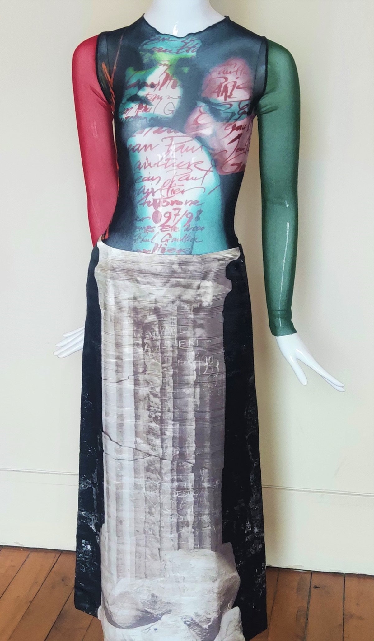 Jean Paul Gaultier Erotic Kiss Cyberbaba Cyberdot Kendall Jenner ...