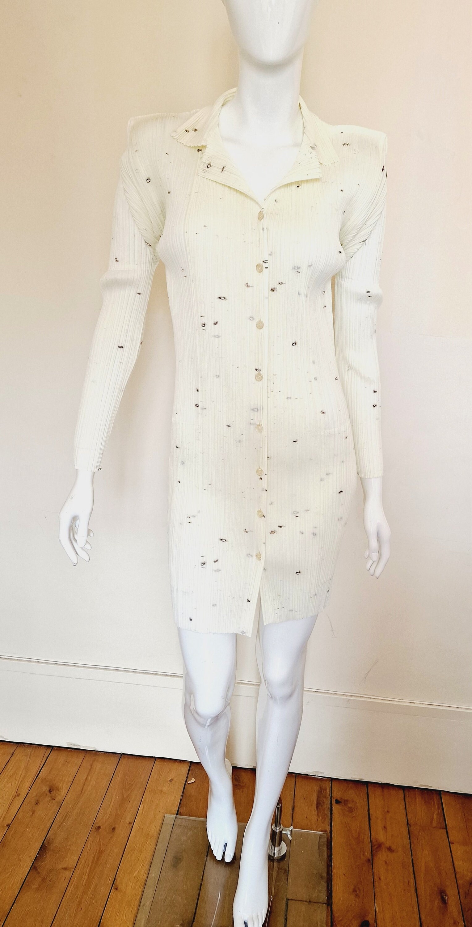 Pleats Please by Issey Miyake Guest Artist Series No. 4 Cai Pleats Please by Issey Miyake Guest Artist Series No. 4 Cai
