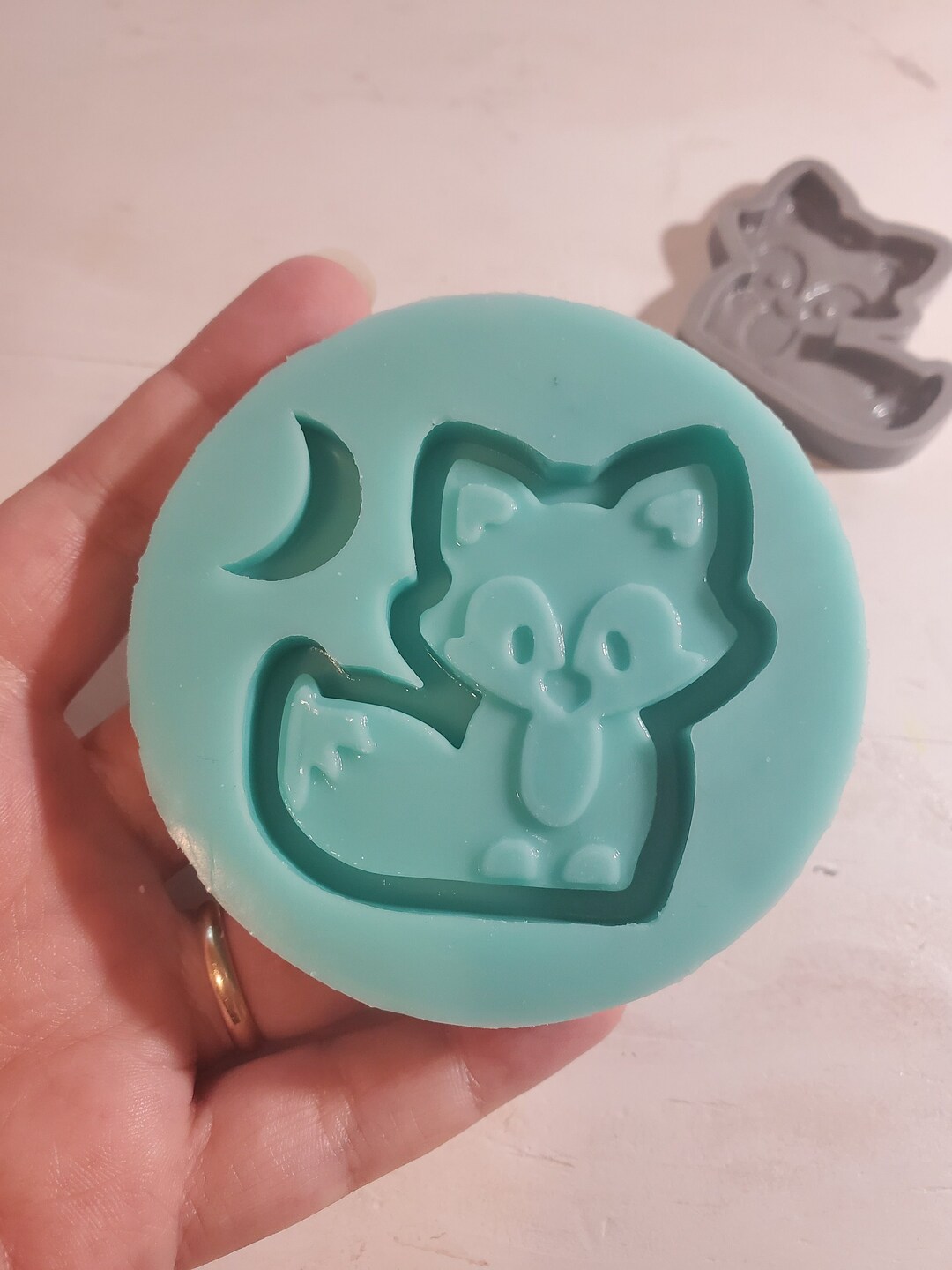 Fox Shaker 2.5 Inch Silicone Mold for Jewelery Making Pendant Charm ...