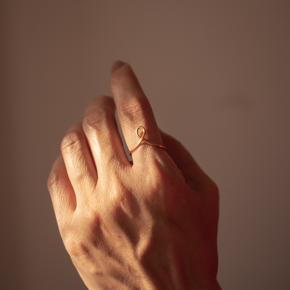Dainty Loop Wire Gold Ring Handmade 14k Gold Stacking Ring Promise Ring ...