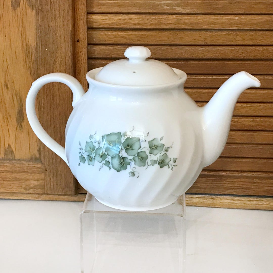 Corning Callaway Ivy Teapot - 6 Cups - Swirl Glass Pattern - Green Ivy ...