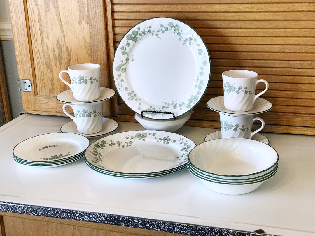 Vintage Corelle Callaway Ivy Dinnerware Set - 20 Pieces - Set for 4 ...