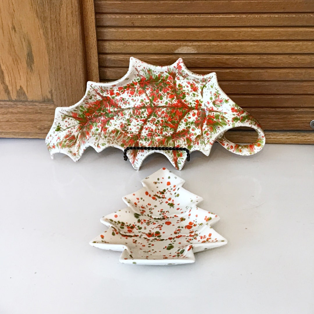 Vintage Holiday Serving Dishes Set of 2 Holly Leaf Christmas Tree Hobby ...
