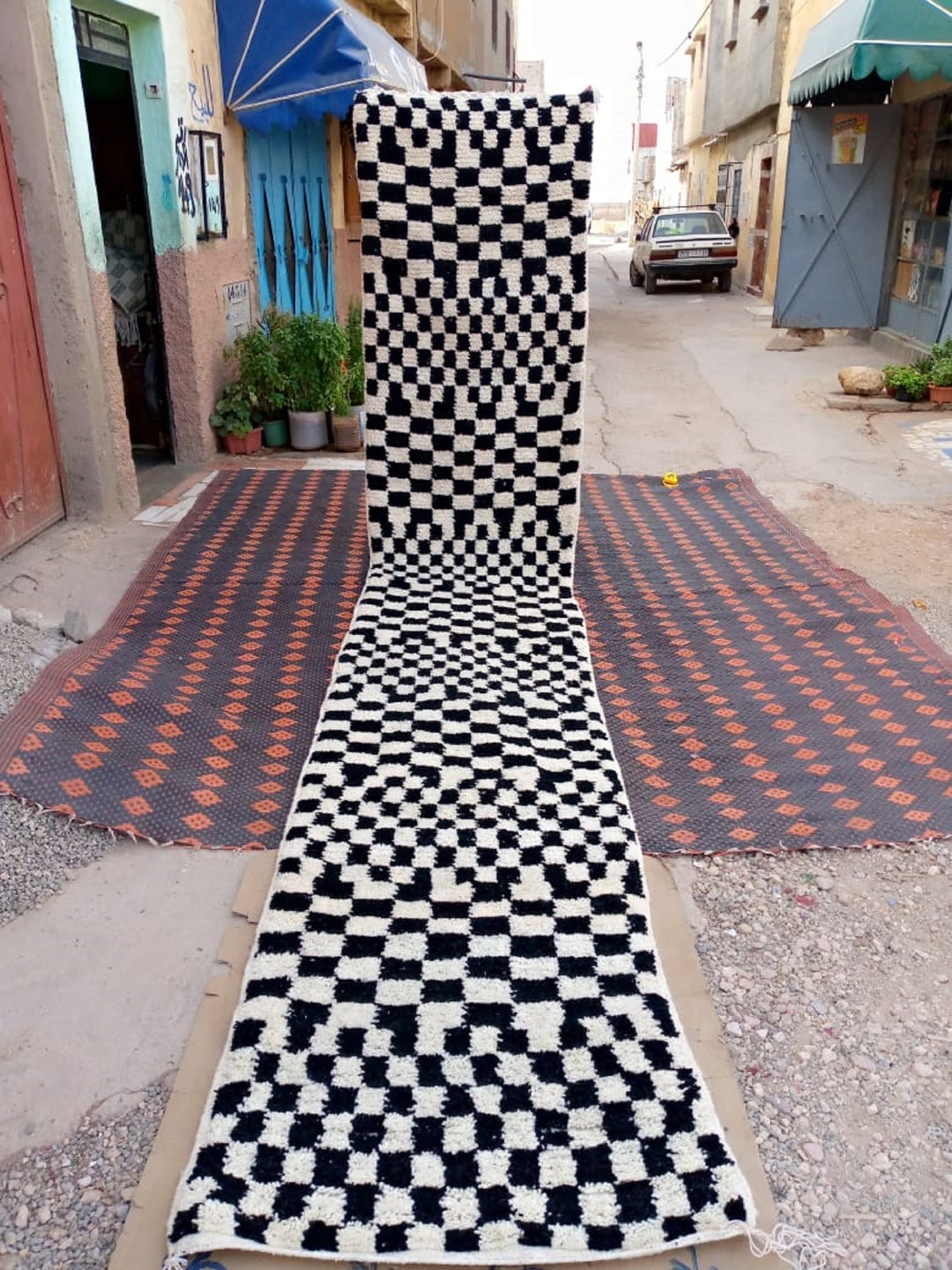 9C14_ Vintage Moroccan Carpet _ Runner Rugs , Moroccan Runner Rugs ...