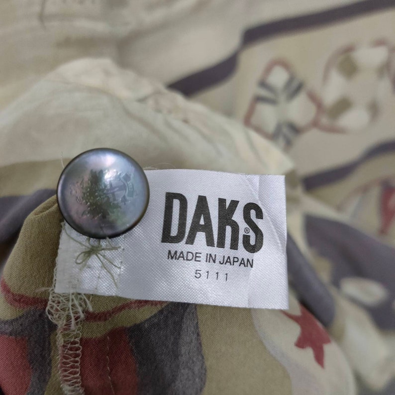 DAKS LONDON Abstrack Royalty Classic Gold Chain Luxury Novelty Baroque ...