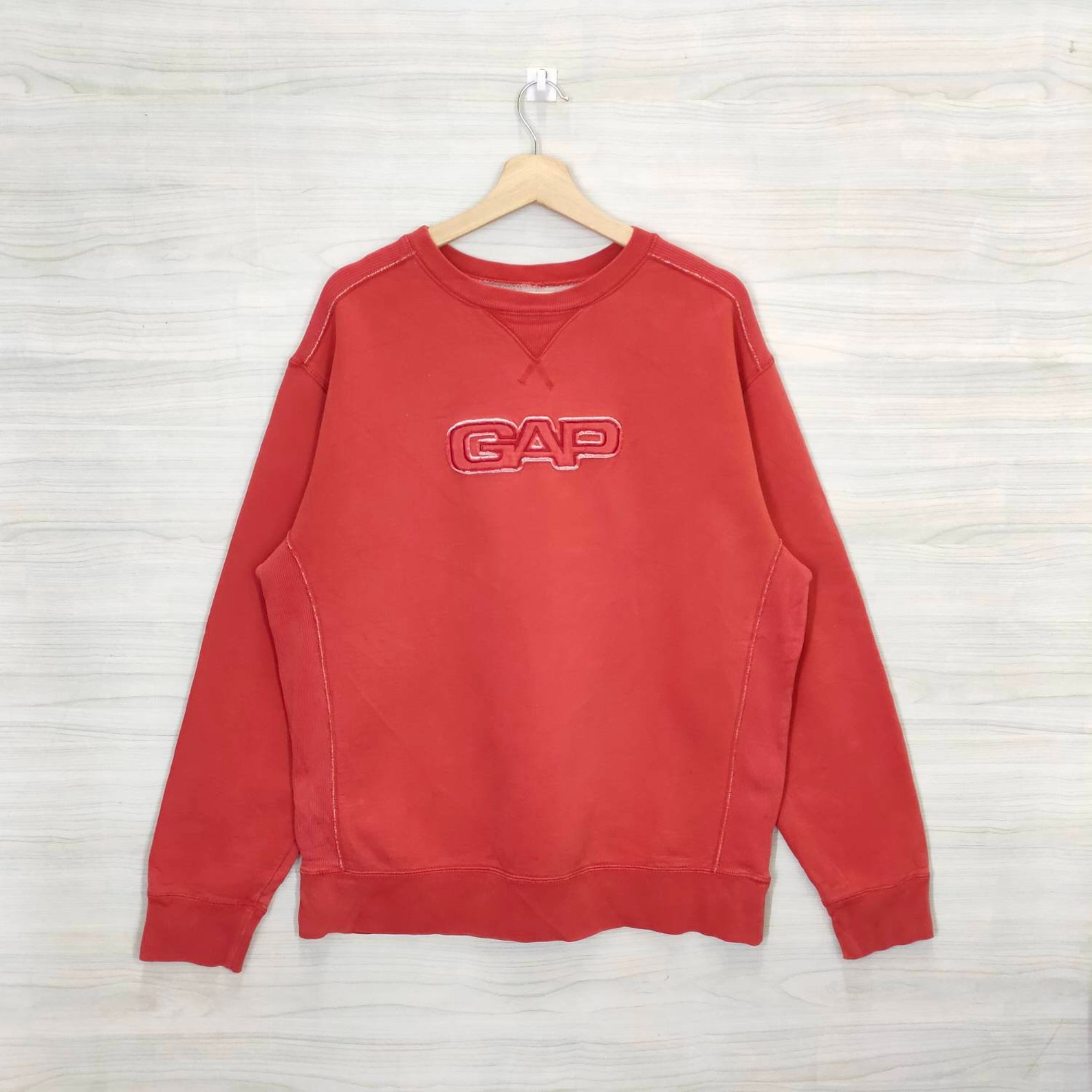 GAP Sweatshirt Large Vintage Gap Sweater Jumper Pullover Gap Spell Out ...