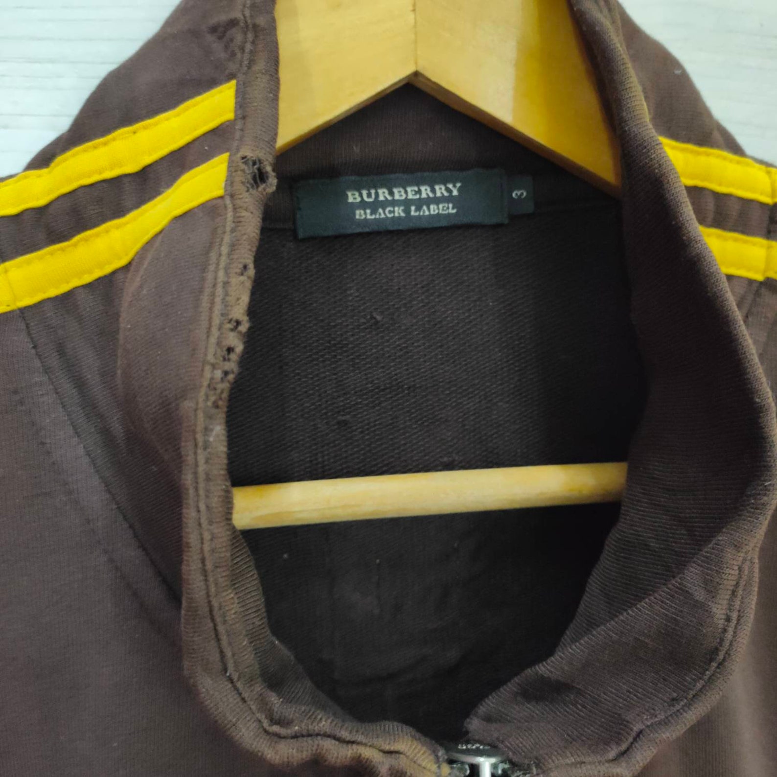 Burberry Zipper Jacket Burberry Sweater Burberry Black Label Embroidery ...