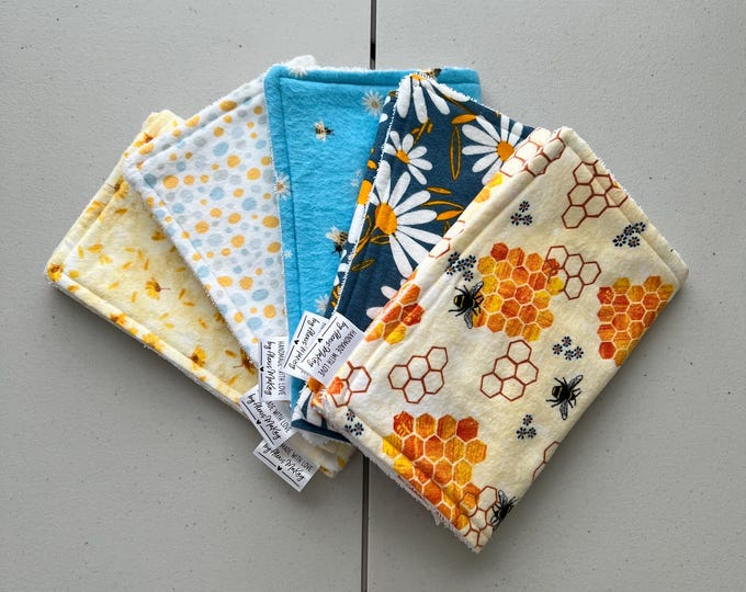 Bumblebee and Flowers Burp Cloth Bundle (set of 5) | Daisies, Bees ...