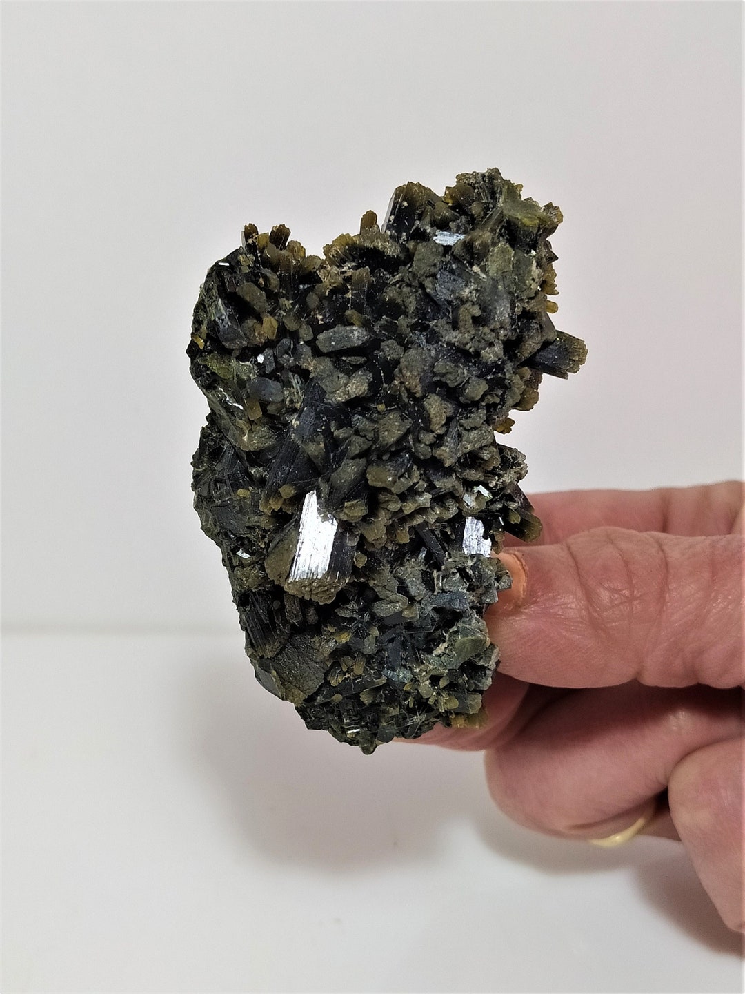 Epidote Crystals From Kimmeria Skarn Xanthi Greece ,greek Mineral ...