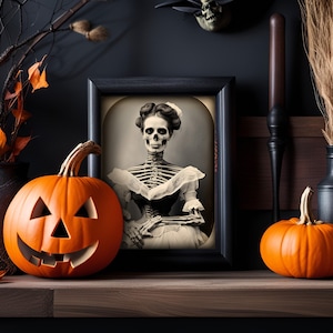 55 Spooky Family Portraits for Halloween Decor: DIY Print and Frame (1 ...