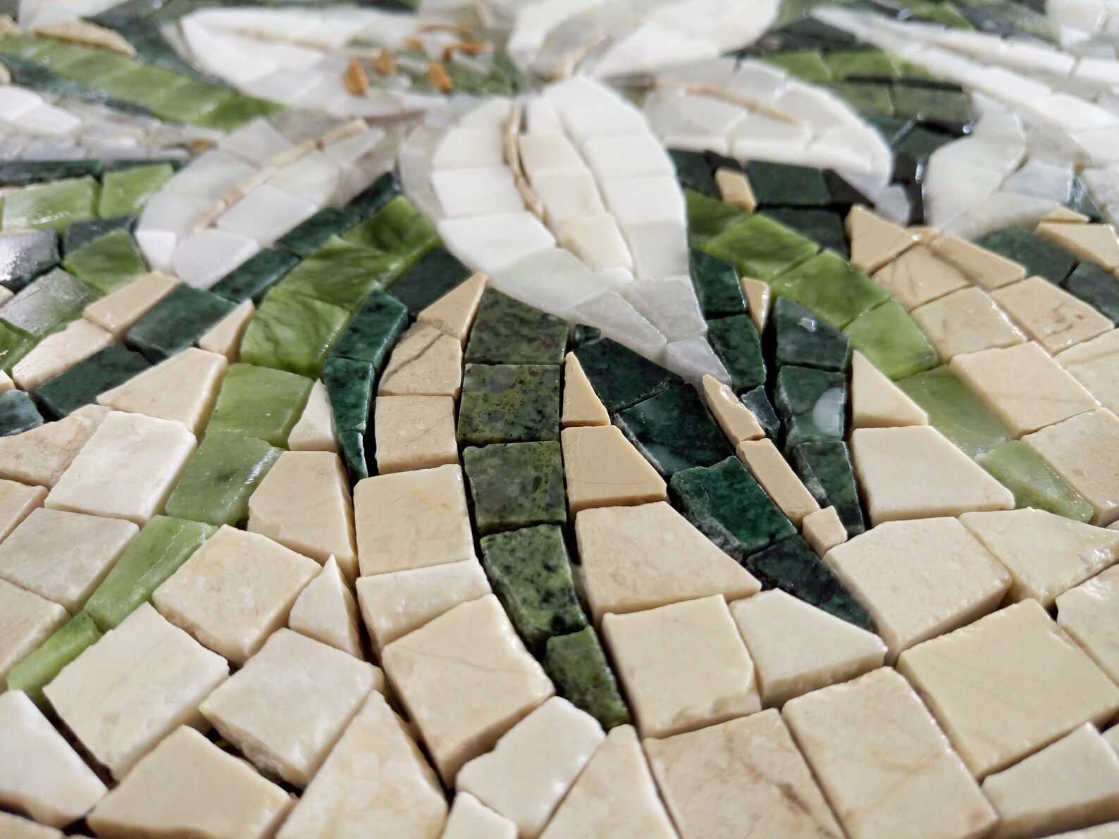Marble Mosaic White Lilies Round, Lily Painting Round Wall Decor ...