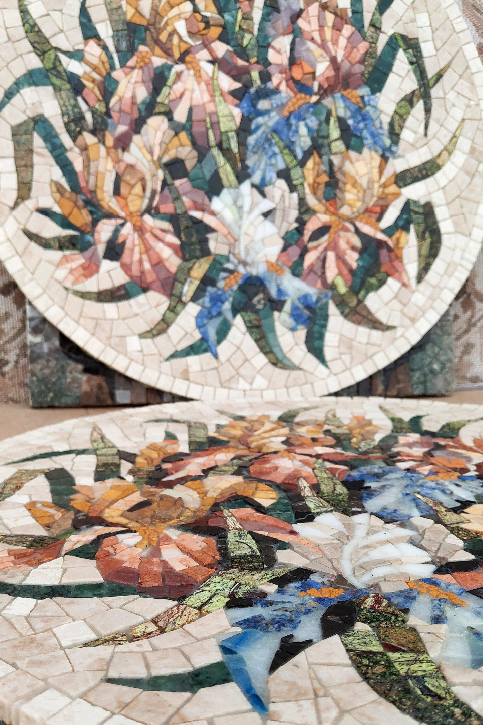Marble Round Mosaic Iris, Marble Tiles, Flower Mosaic, Iris Painting ...