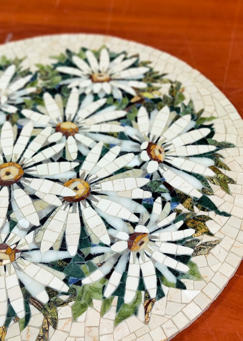 Round Marble Mosaic Сhamomile Painting - Etsy